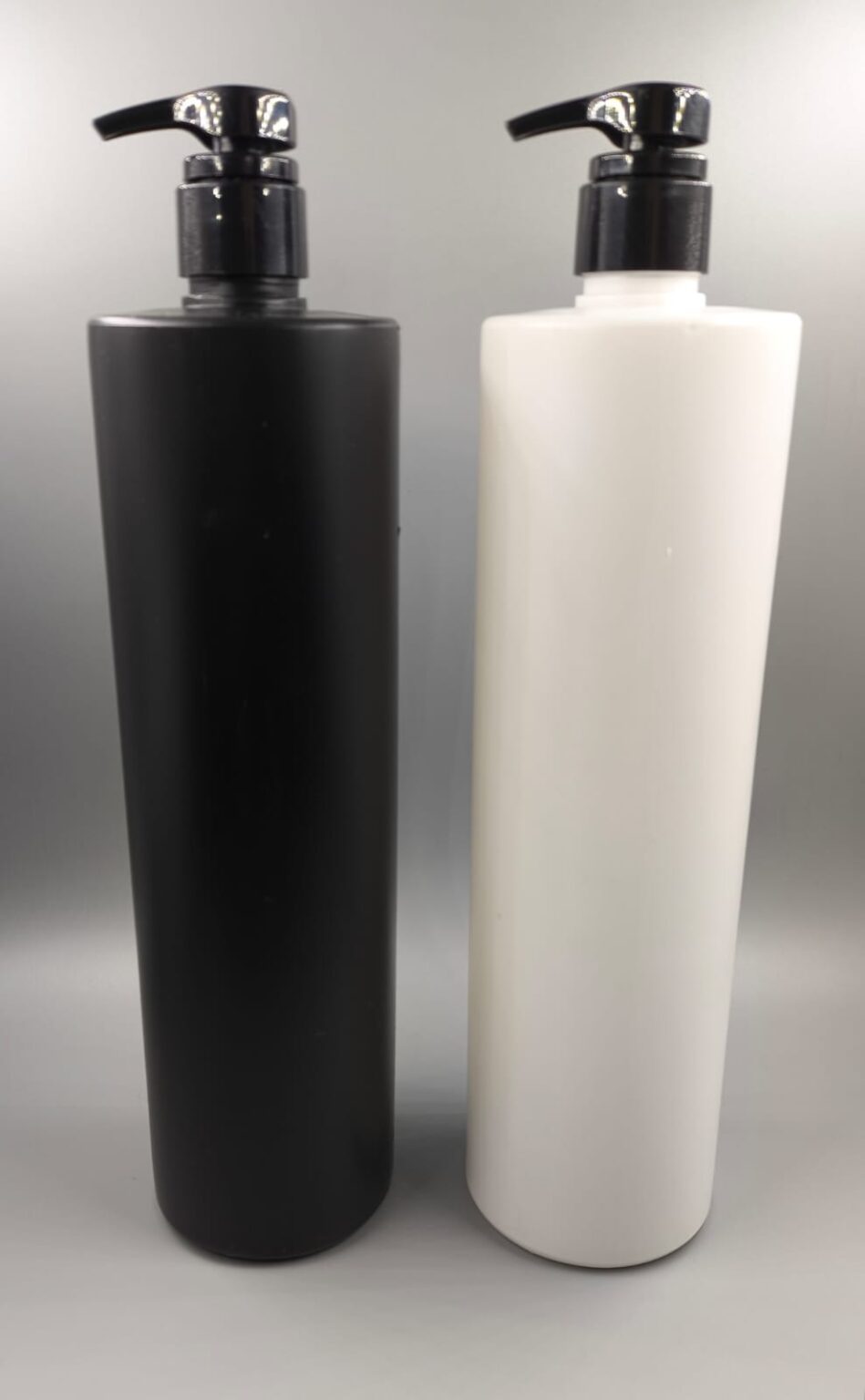 Botellas Modelo Tubo con Cremera Profesional Negra – Jab Envases Plásticos